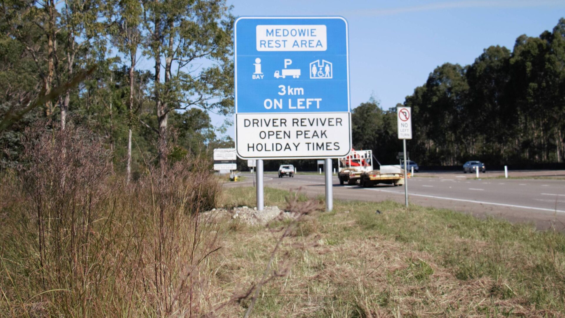 Signfix Website | Signfix’s Optimast® supports MASH compliant signage ...