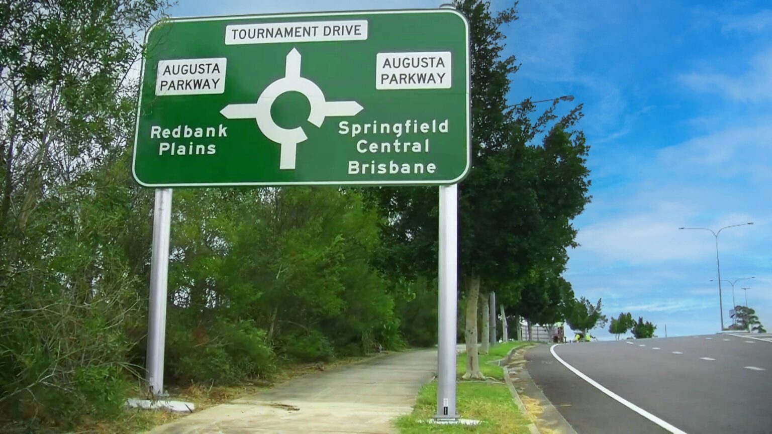 Signfix Website | Installation of Optimast® MASH Frangible Sign Support ...